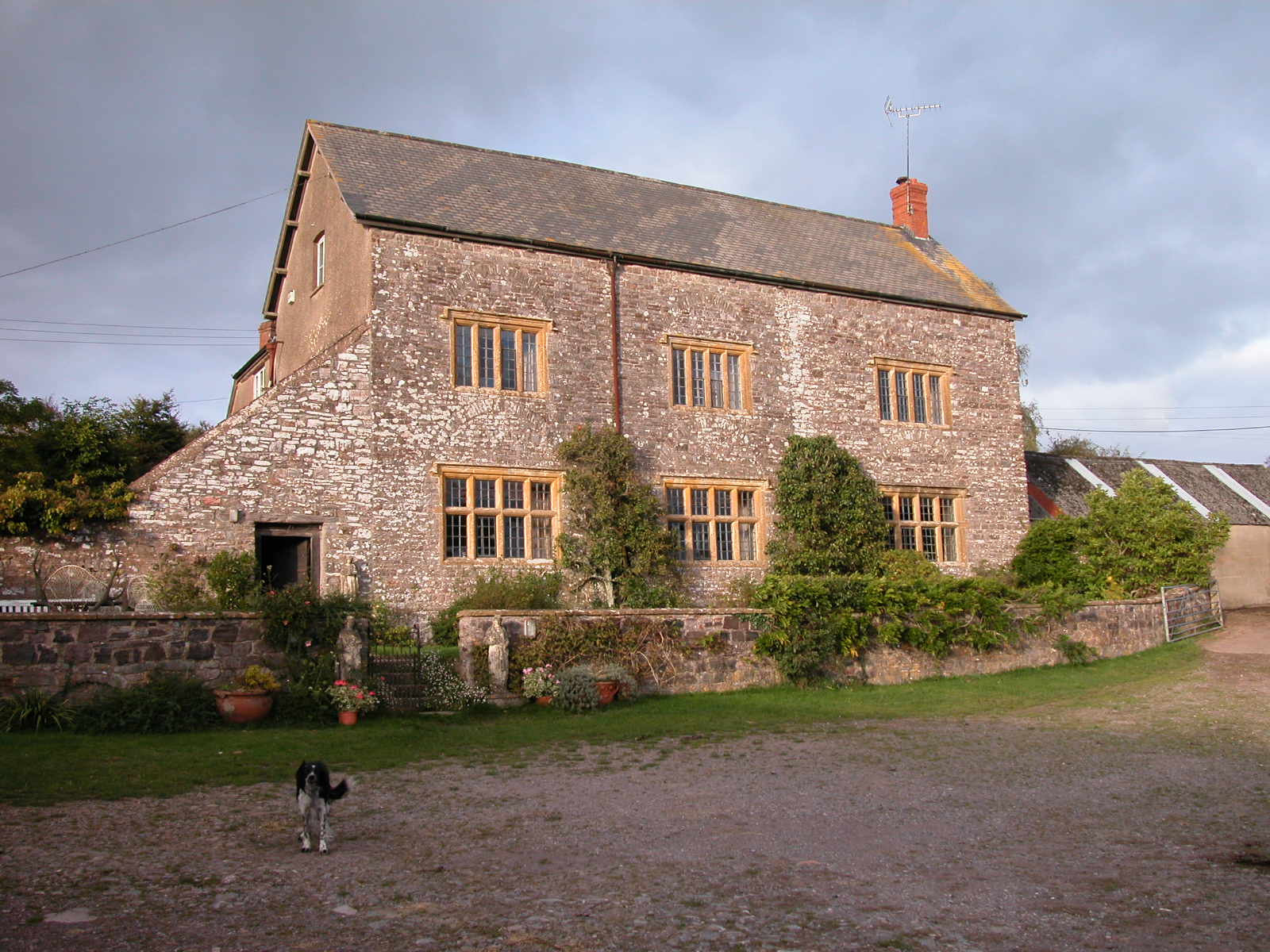 Clayhanger Nutcombe Manor House 2 Stone Rhodes clayhanger-nutcombe-manor-house-2-stone-rhodes